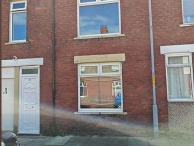 Salisbury St, Blyth NE24, 2 bed flat to rent, £495 pcm | PrimeLocation
