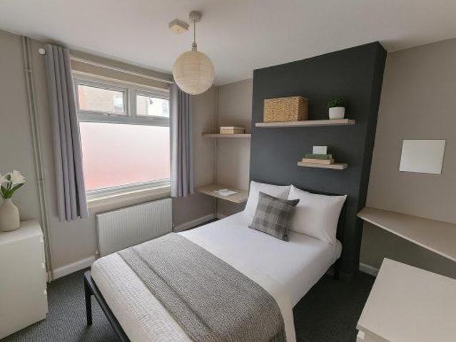 Salisbury Street, Northampton, Northamptonshire NN2, Room to rent, £550 pppm | PrimeLocation
