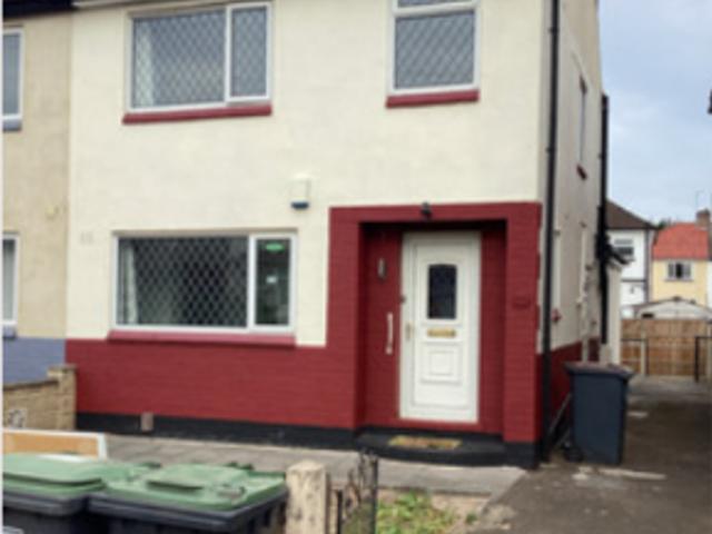 Salisbury Street Room 1