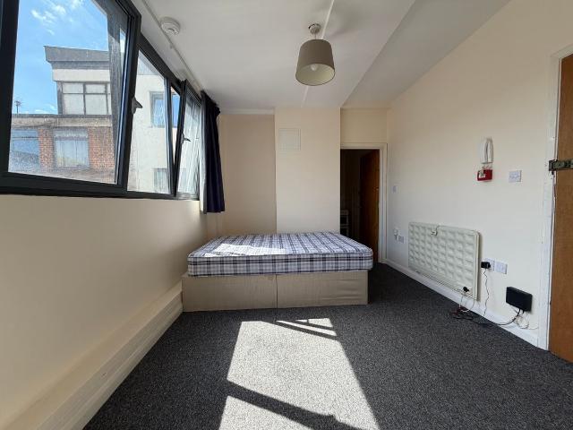 Salisbury Street, Southampton SO15, Studio to rent, £695 pcm | PrimeLocation