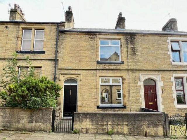 Salisbury Place, Halifax, 2 Bedroom Terraced
