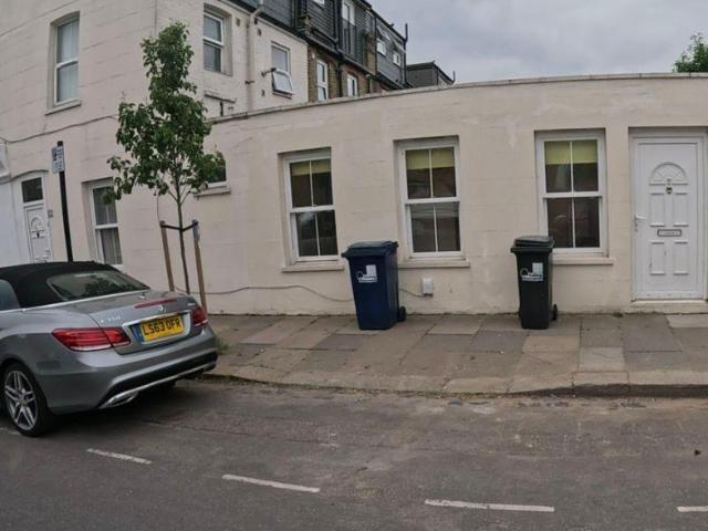 Salisbury Road, West Ealing, W13 1 bed flat to rent £1,700 pcm £392 pw