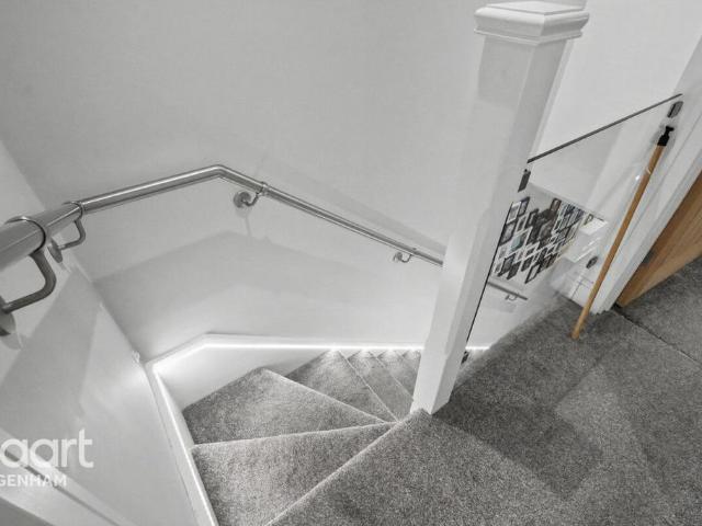 Salisbury Road, Dagenham 2 bed end of terrace house to rent £1,900 pcm £438 pw