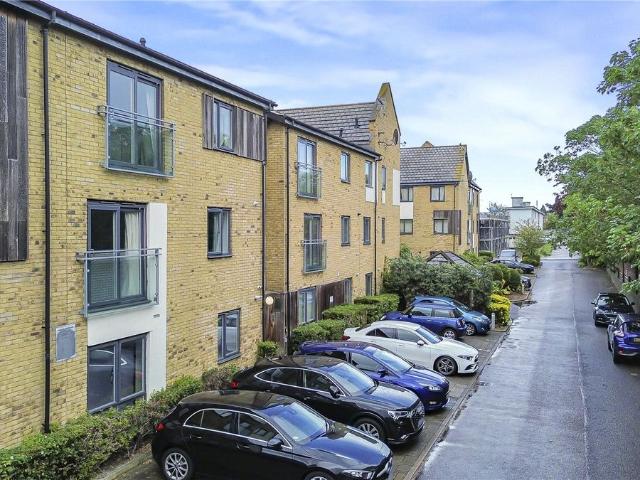 Salisbury Road, Dartford DA2, 1 bed flat to rent, £1,400 pcm | PrimeLocation