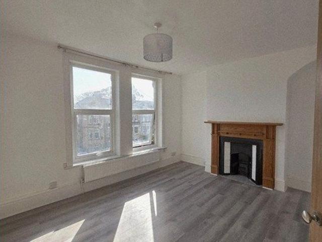 Salisbury Road, Dover CT16, 2 bed flat to rent, £1,090 pcm | PrimeLocation
