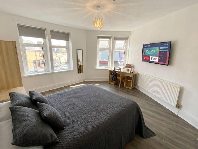 Salisbury Road, F/F Flat, Cathays, Cardiff