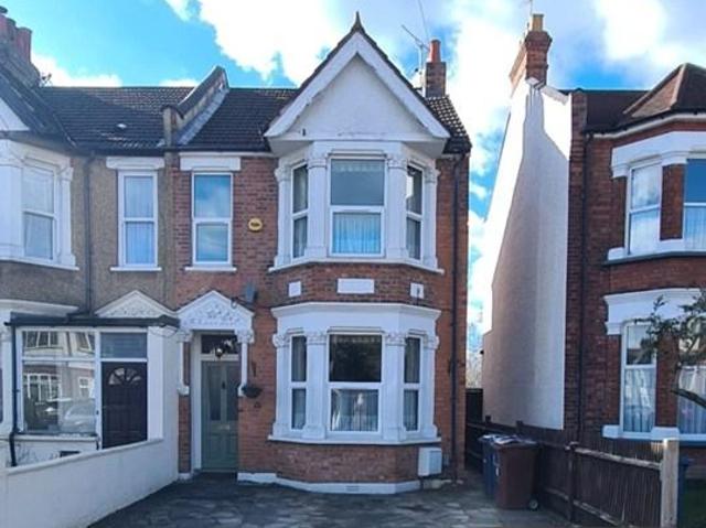 Salisbury Road, Harrow, HA1 5 bed semi detached house to rent £3,500 pcm £808 pw