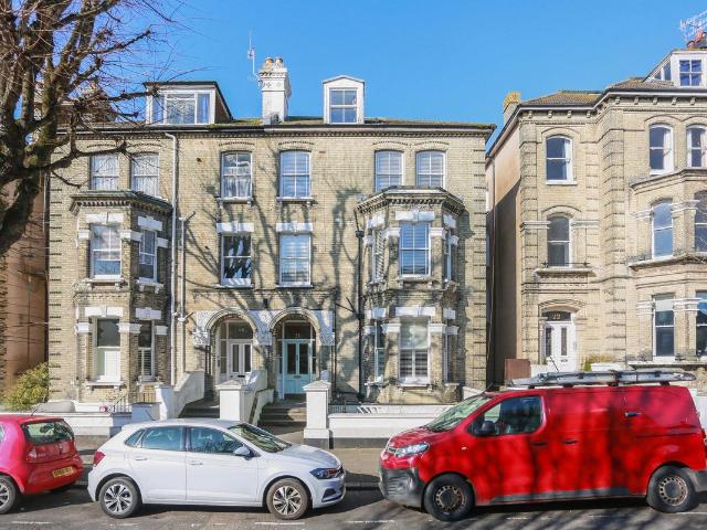 Salisbury Road, Hove BN3, 1 bed flat to rent, £1,250 pcm | PrimeLocation