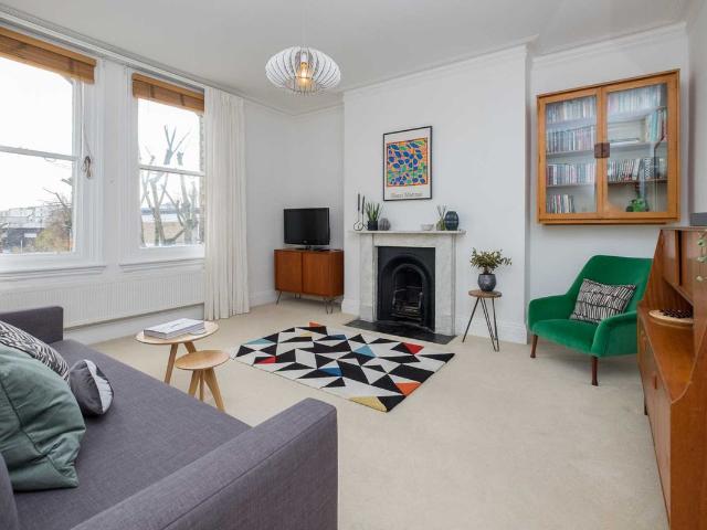 Salisbury Road, Hove BN3, 2 bed flat to rent, £2,200 pcm | PrimeLocation
