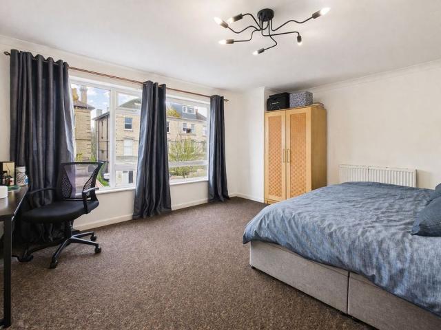 Salisbury Road, Hove BN3, 3 bed flat to rent, £2,000 pcm | PrimeLocation