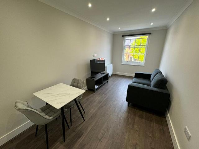 Salisbury Road, Leicester LE1, 1 bed flat to rent, £953 pcm | PrimeLocation