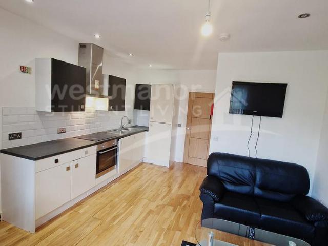 Salisbury Road, Leicester LE1 3 bed apartment to rent £1,800 pcm £415 pw