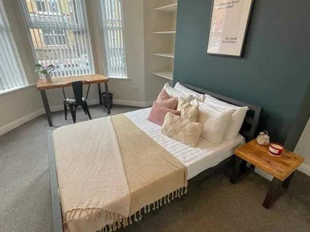 Salisbury Road, Liverpool, L15 2HU, United Kingdom | 8 bed townhouse for rent #134396317 | Rentberry