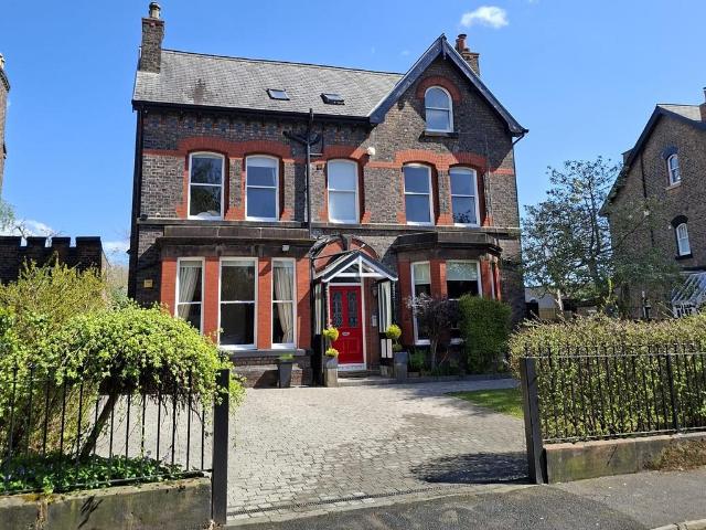 Salisbury Road, Liverpool, L19 2 bed apartment to rent £1,150 pcm £265 pw
