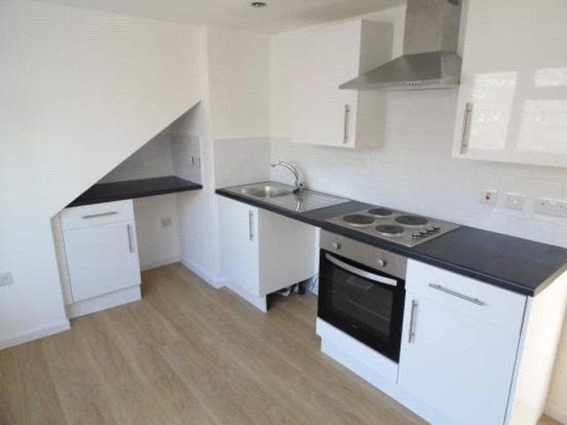 Salisbury Road, Roath, Cardiff, CF24 2 bed flat to rent £1,000 pcm £231 pw