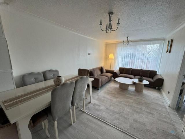 Salisbury Walk, Islington N19, 2 bed flat to rent, £2,405 pcm | PrimeLocation