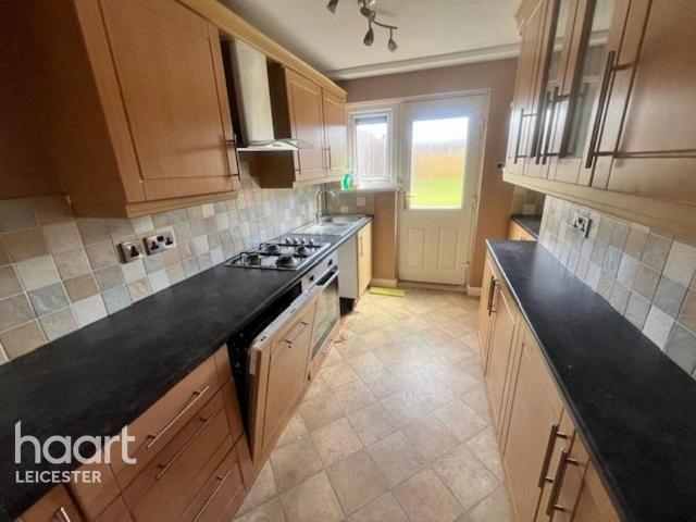 Salkeld Road, Leicester 3 bed semi detached house to rent £1,195 pcm £276 pw