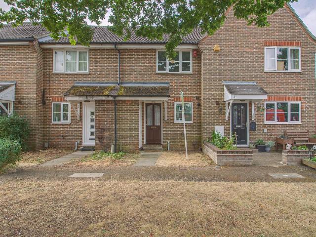 Salmon Close, Welwyn Garden City AL7, 2 bed terraced house to rent, £1,500 pcm | PrimeLocation