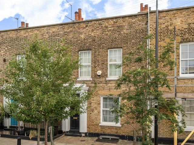 Salmon Lane, Limehouse, London, E14 5 bed terraced house to rent £5,500 pcm £1,269 pw