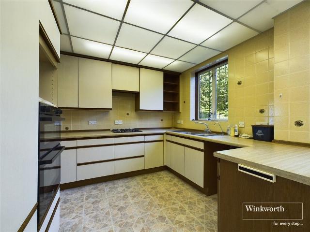 Salmon Street, London NW9, 4 bed semi detached house to rent, £3,150 pcm | PrimeLocation