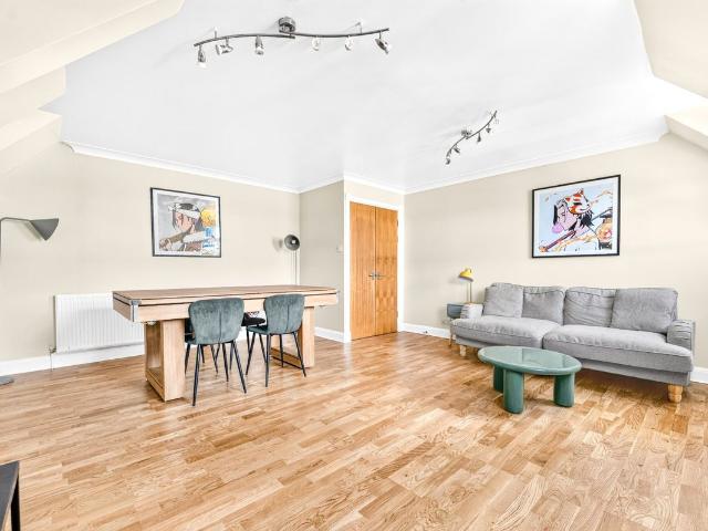 Sapphire Court, 1 Ensign Street E1, 2 bed flat to rent, £3,000 pcm | PrimeLocation
