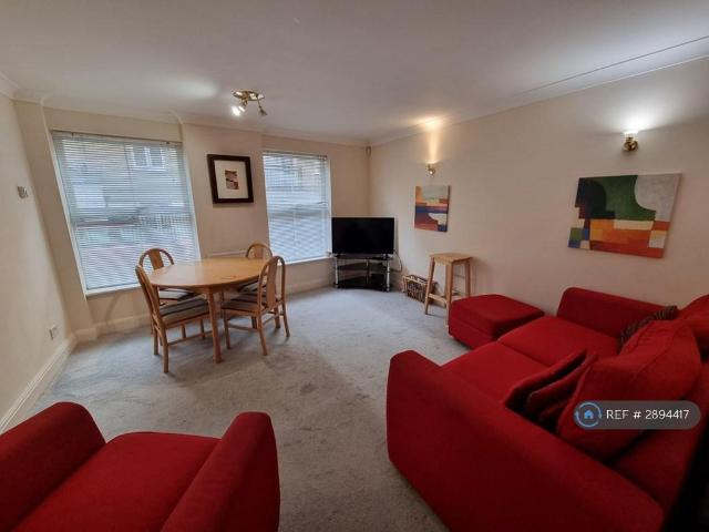 Sapphire Court, London, E1 2 bed flat to rent £2,595 pcm £599 pw