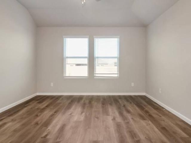Sara Park 5 Bedroom Apartment for Rent at 10524 Sw 38th St, Mustang, OK 73064