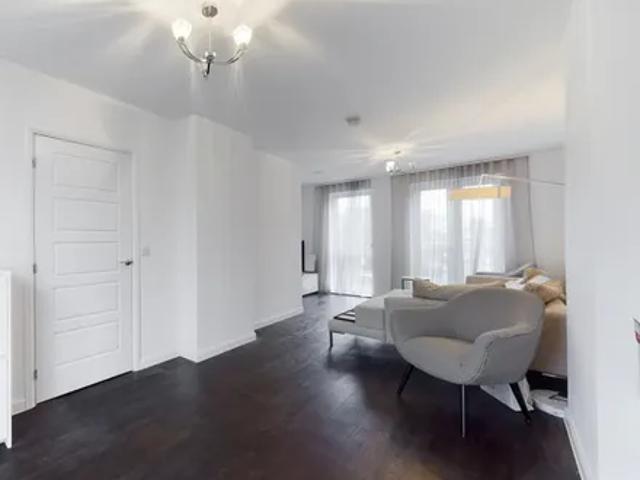 Saracens High School / Long Mead, Corner Mead, London, NW9 4AS, United Kingdom | 4 bed townhouse for rent #167645848 | Rentberry