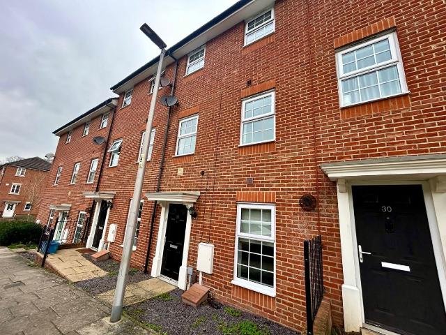 Sarafand Grove, Rochester ME2, 4 bed town house to rent, £2,000 pcm | PrimeLocation