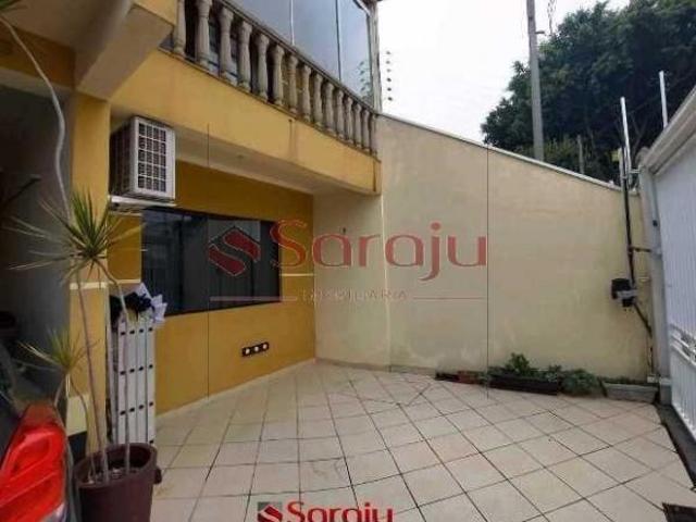 Saraju Imoveis vende sobrado no Uberaba com excelente acabamento