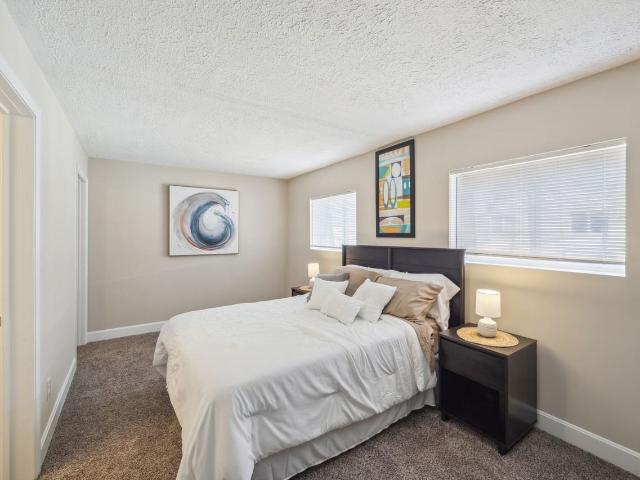 Saratoga Apartments STA 2 Bedroom Apartment for Rent at 3401 Queensway Dr, Erlanger, KY 41018