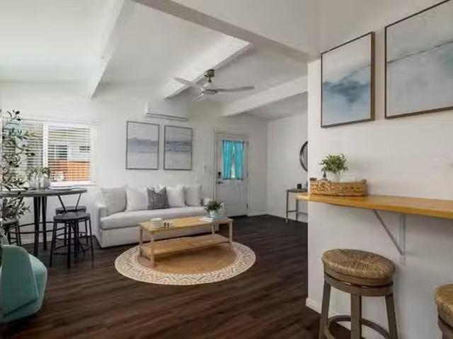 Saratoga Avenue