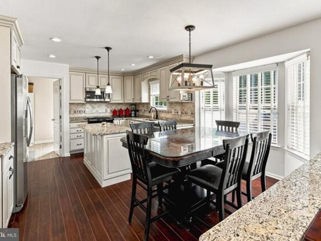 Saratoga Ln, Woolwich Township, Home For Sale