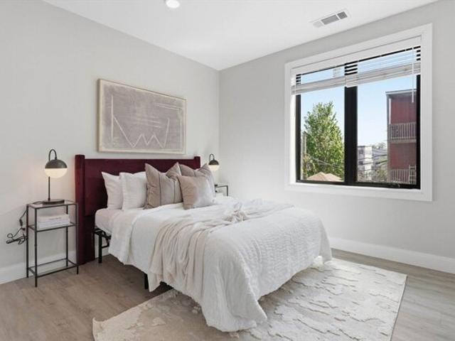 Saratoga St Unit,boston, Condo For Sale