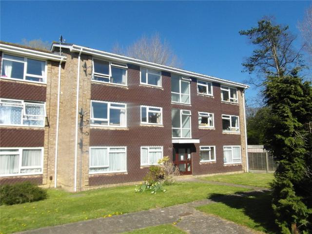 Sarel Way, Horley, Surrey