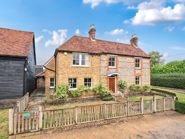 Sarratt WD3 4 bed detached house to rent £4,000 pcm £923 pw