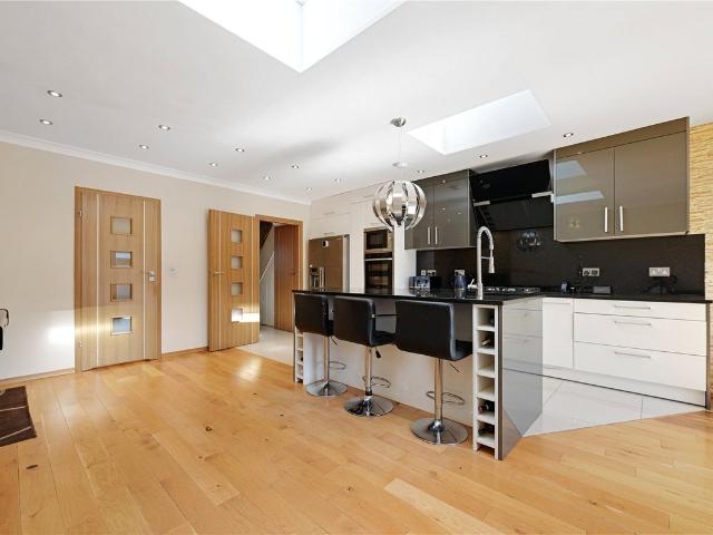 Sarsfield Road, Perivale UB6, 4 bed terraced house to rent, £2,850 pcm | PrimeLocation