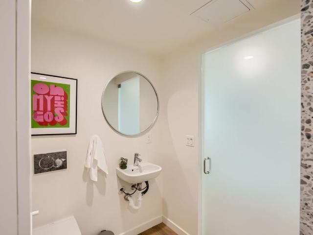 Sasan Lofts Studio Apartment for Rent at 901 W Washington St, San Diego, CA 92103 Midtown