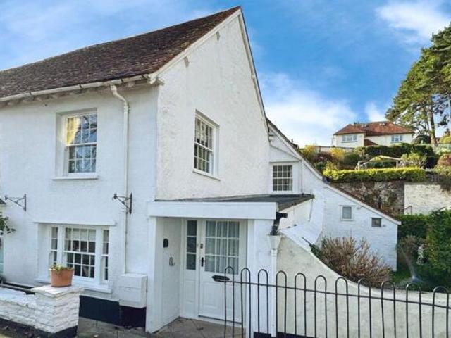 Sashes, Quay Street, 3 Bedroom End