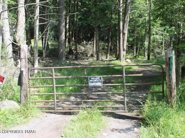 Sassafrass Hill Road