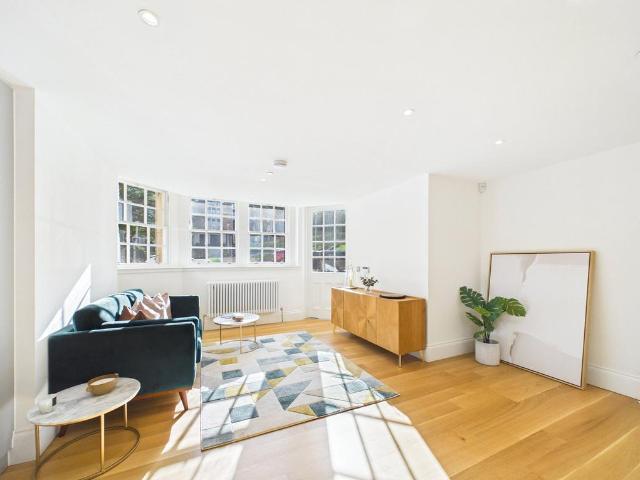 Sassoon Grove, Edinburgh, Midlothian. 2 bed apartment to rent £2,200 pcm £508 pw