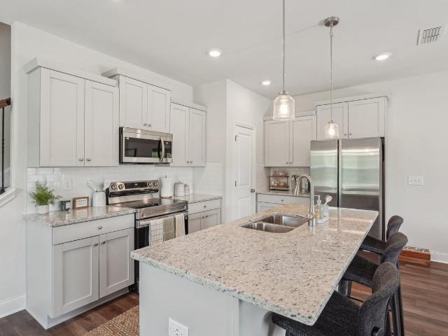 Satterfield Commons 3 Bedroom Apartment for Rent at 180 Center Rd Se, Cartersville, GA 30121