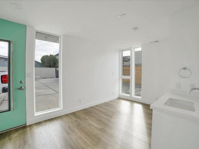 Saturn Street 4 Bedroom Apartment for Rent at 4553 Saturn St, Los Angeles, CA 90019 Mid City