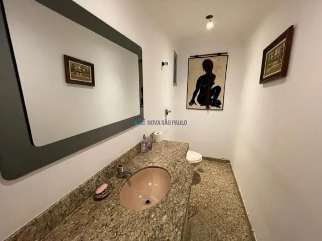 Apartamento a venda, Saude 4 quartos, 1 suíte e 2 vagas com depósito