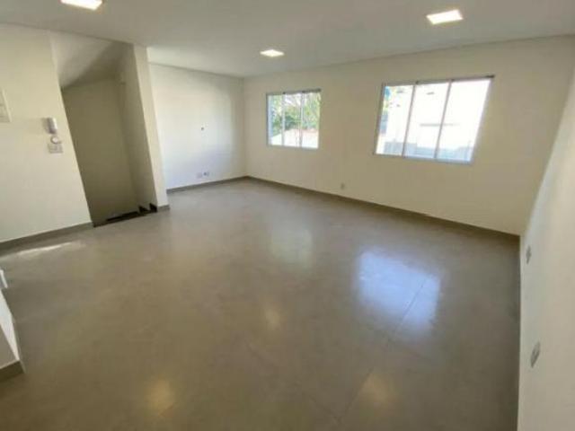 Saúde Casa de condominio fechado de 95m² com 2 suites, 3 banheiros e 2 vagas