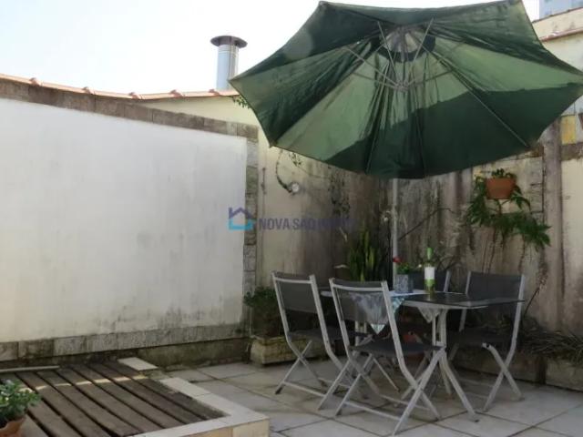 Saúde Casa de Vila A 450 Metros do Metrô, 3 Dorms e 2 Vagas, Permuta Interior