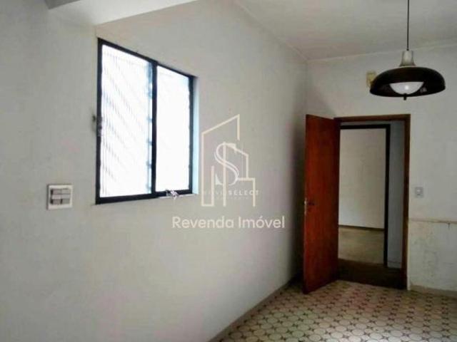 SAÚDE CASA DE 271M² POSSUI 3 DORMITÓRIOS, SENDO 1 SUÍTE, 1 SALA E 2 VAGAS