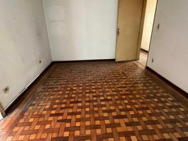 Saúde, Casa Térrea Residencial de 300m² com 3 dormitórios, 6 vagas