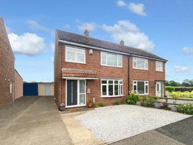 Saunders View, Skelton, 3 Bedroom Semi detached
