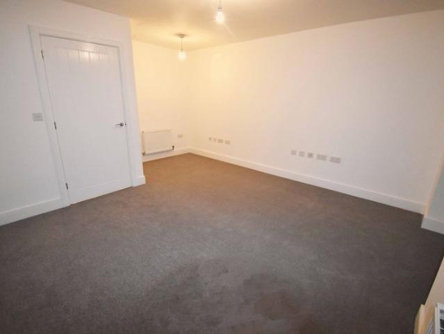 Saunders Way, Basingstoke, Hatchwarren